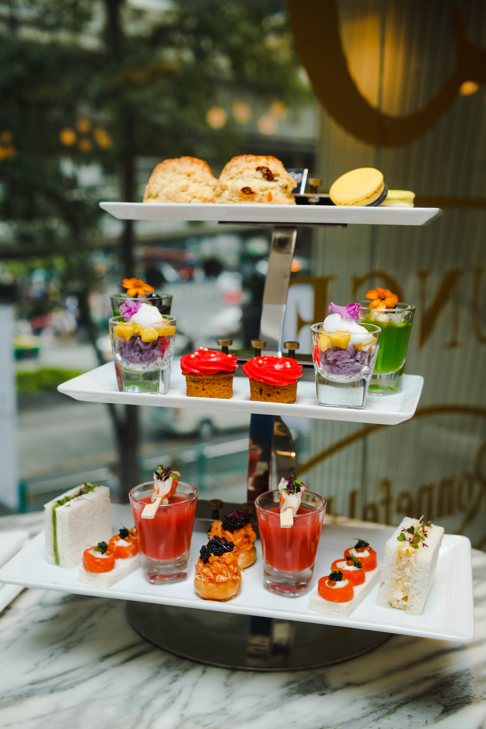 จิบชาหรูระดับพรีเมี่ยมที่ 1823 Tea Lounge by Ronnefeldt – Madame Tuang ...